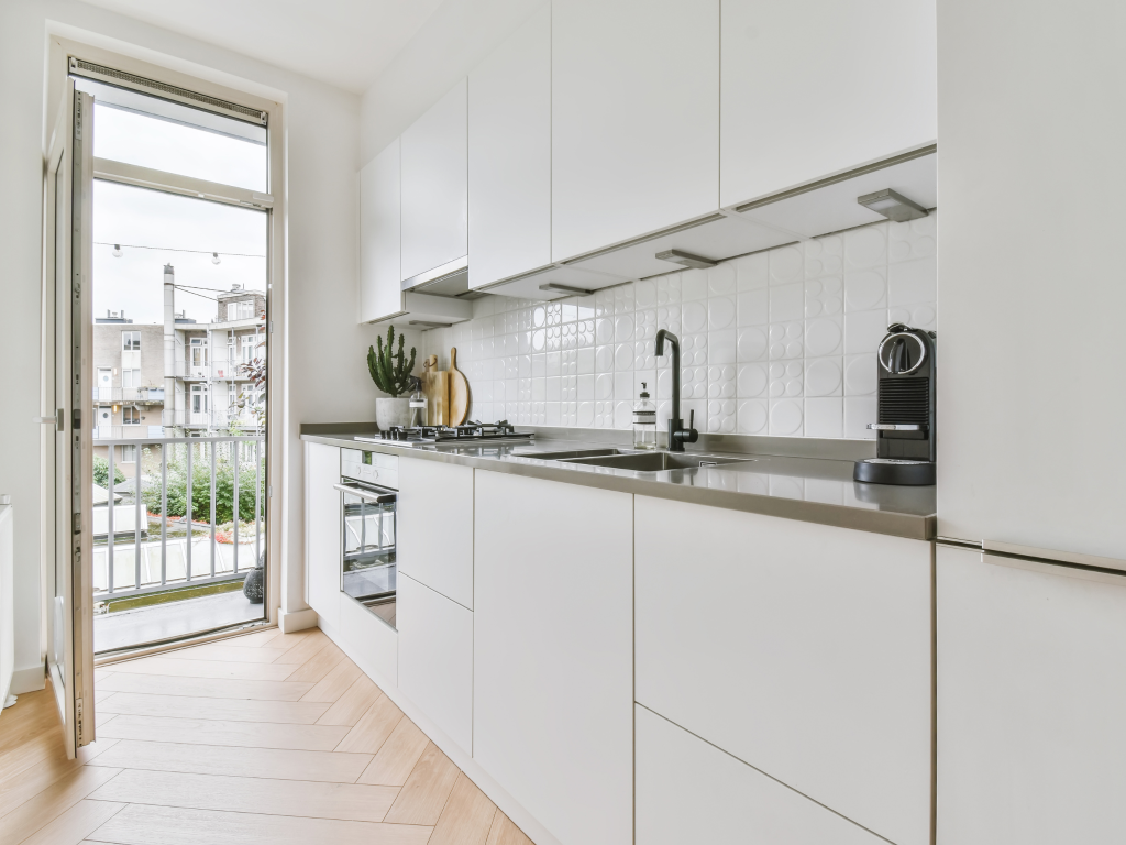 How to Declutter and Organise Your Small Kitchen